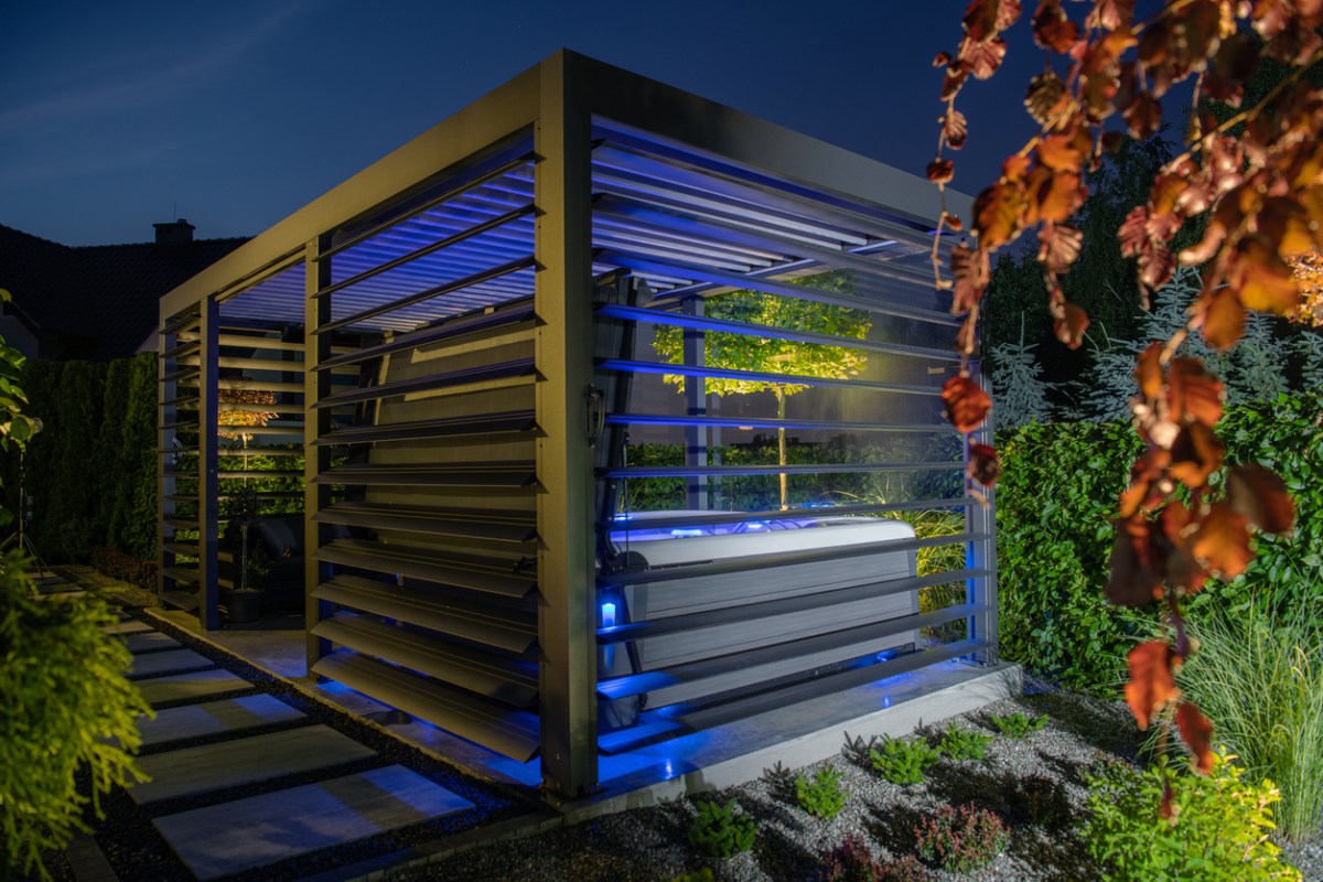 17 Backyard Hot Tub Privacy Ideas to Soak Without Being Seen - Bob Vila