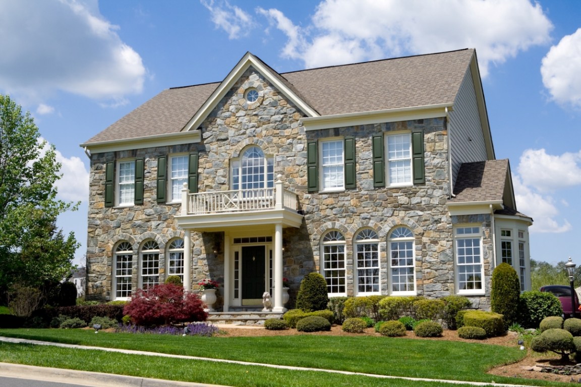 Guide to Buying Older Homes by Decade