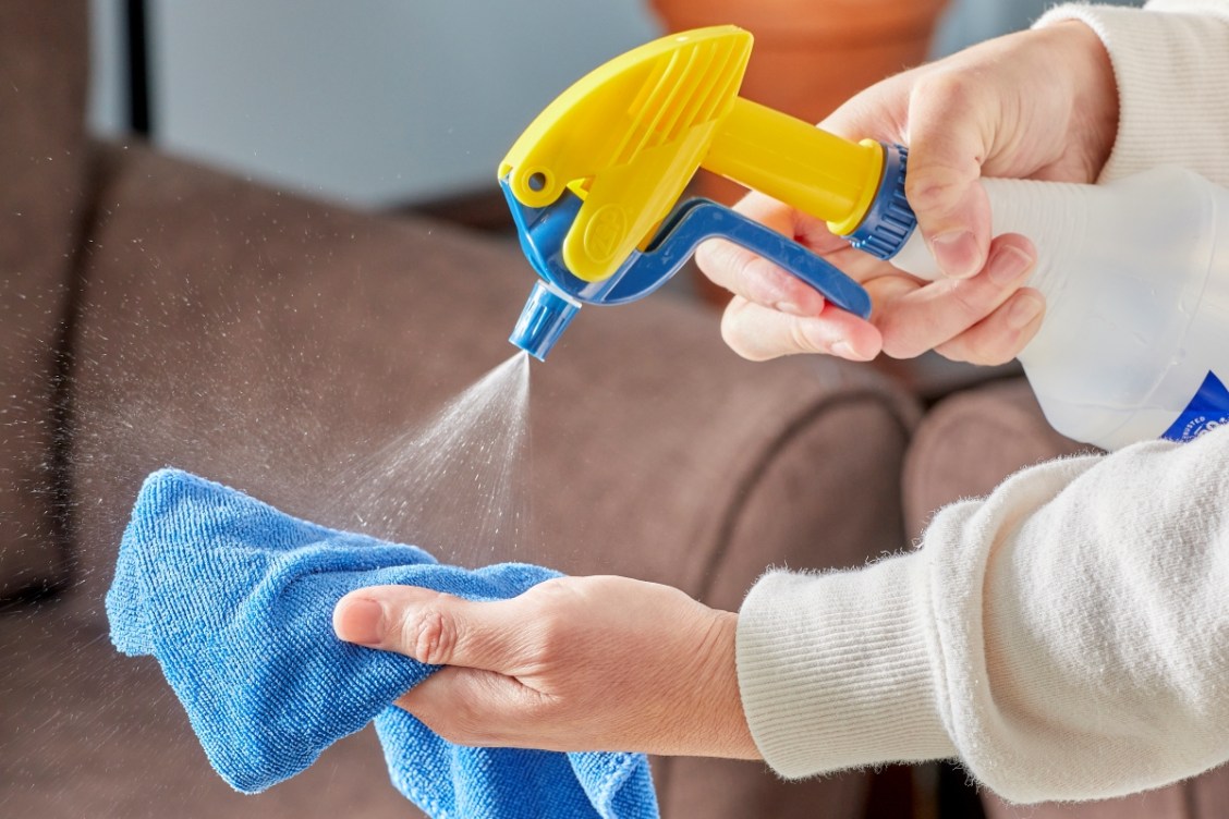 How to Get Rid of Dust: 20 Simple Home Cleaning Tips