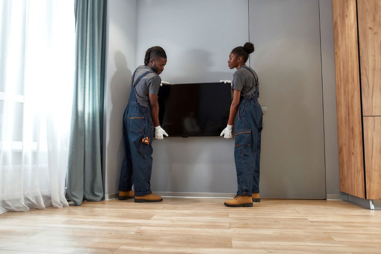 Here’s How Much TV Screen Repair Costs (Budget Guide)