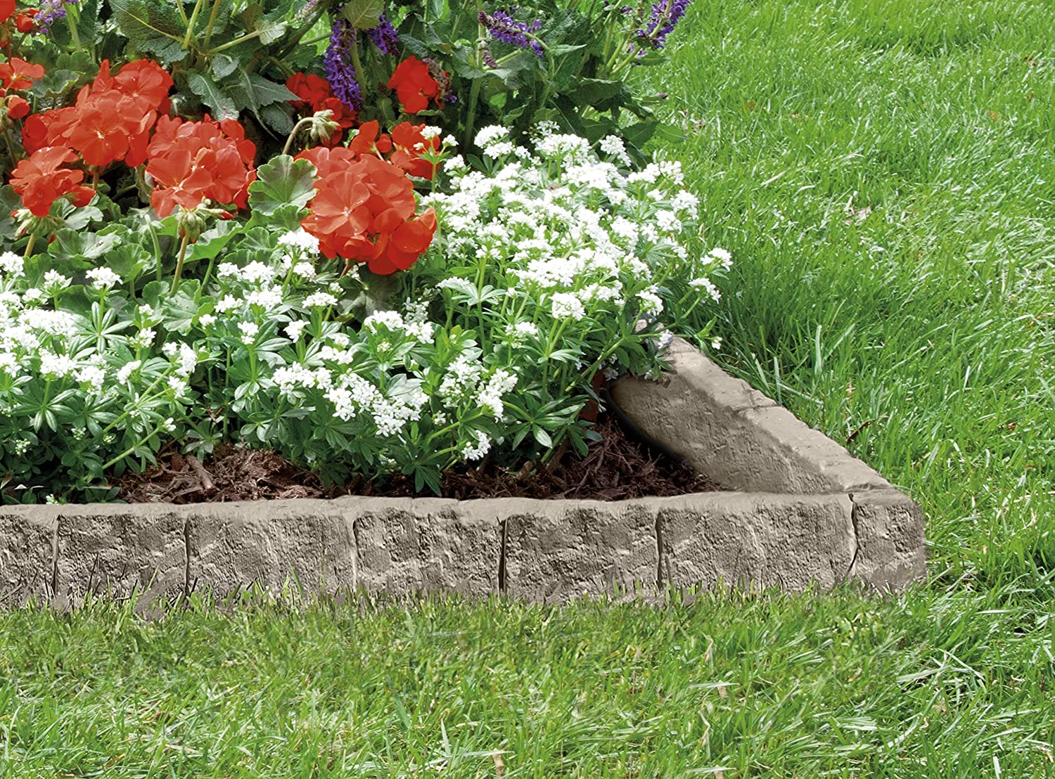 Edge Your Beds: 12 Easy Ideas for Landscape Borders - Bob Vila