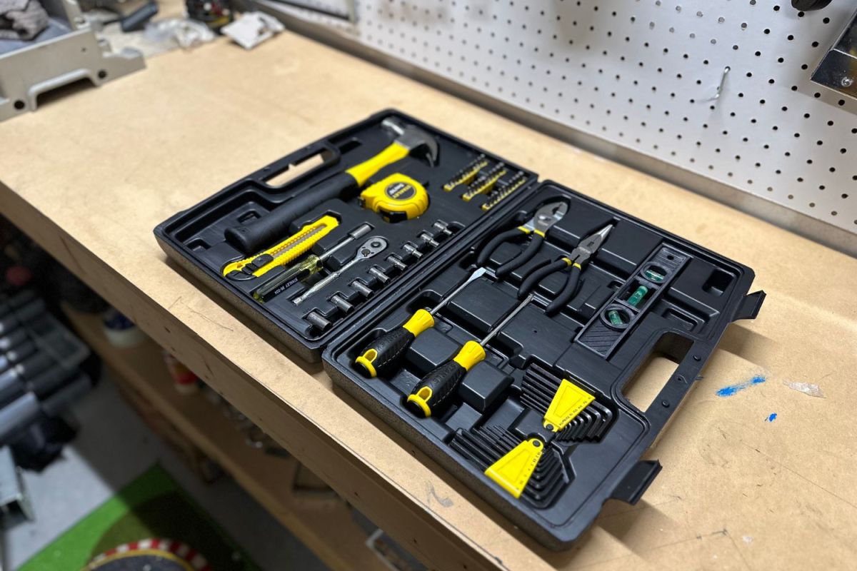 Stanley Tool Set Review: Is It Worth It? - Tested by Bob Vila