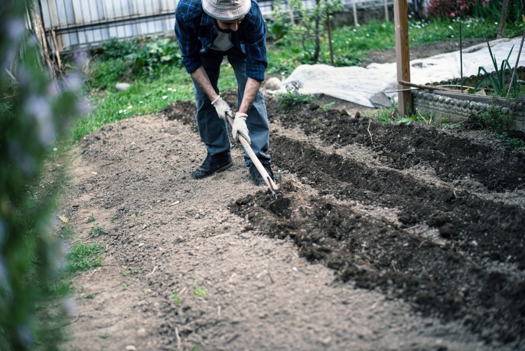 How to Till a Garden Without a Tiller