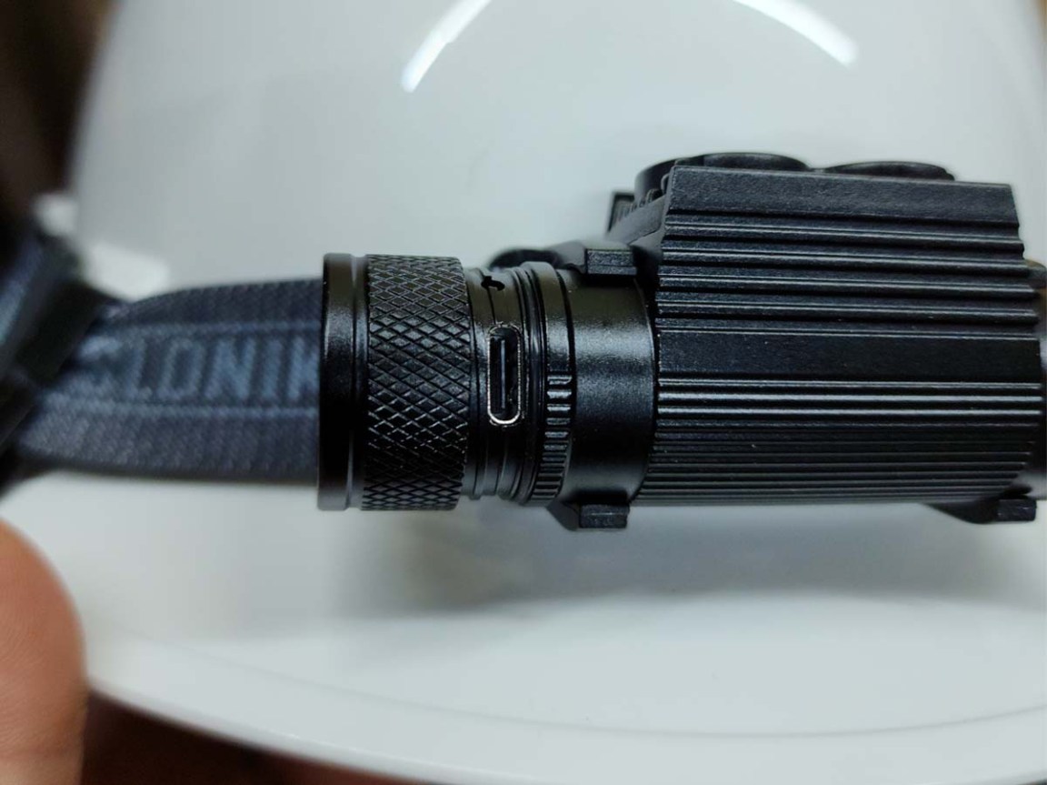 Slonik Hard Hat Light Review: Does it Work? - Tested by Bob Vila
