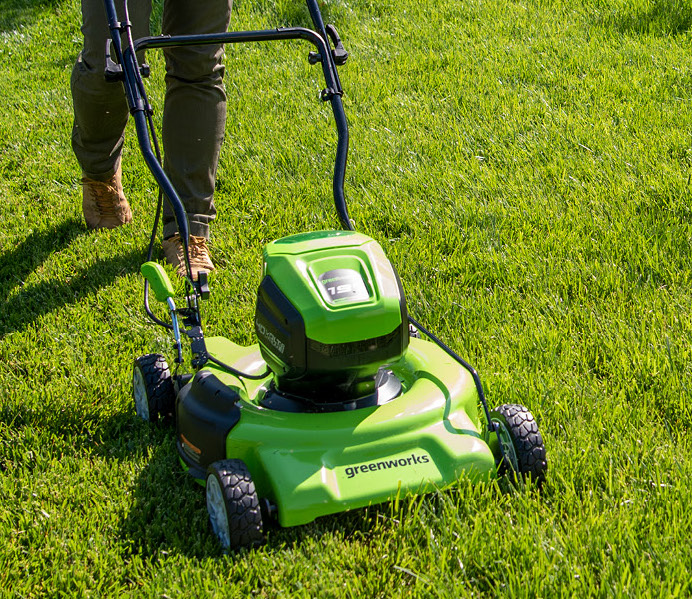 The 25 Best Memorial Day Lawn Mower Deals at Lowe's, Home Depot, More