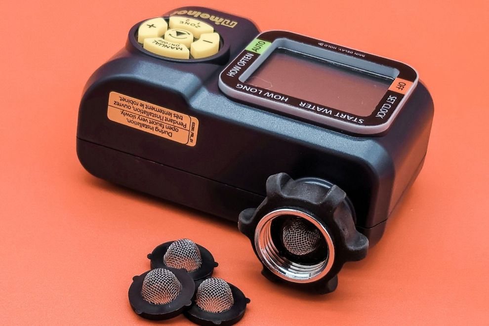 Melnor Water Timer Review: Is It as Easy as It Seems? - Tested by Bob Vila