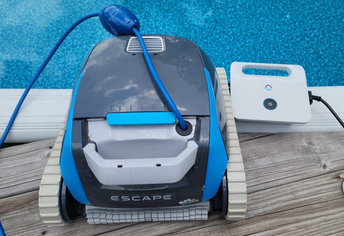 Dolphin Escape Robotic Pool Cleaner Review: Is it Worth It? Tested by ...