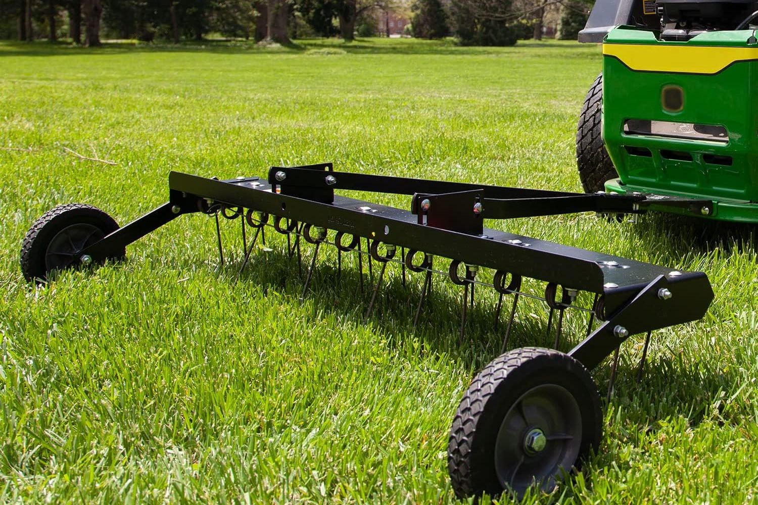 The Best Dethatcher Options for Your Lawn (2024 Review)