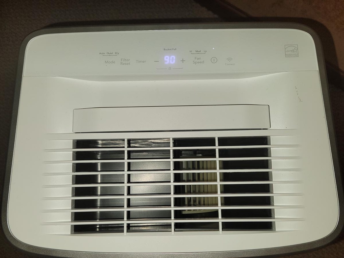 Frigidaire Humidifier Review: Say Goodbye to a Sticky Basement ...
