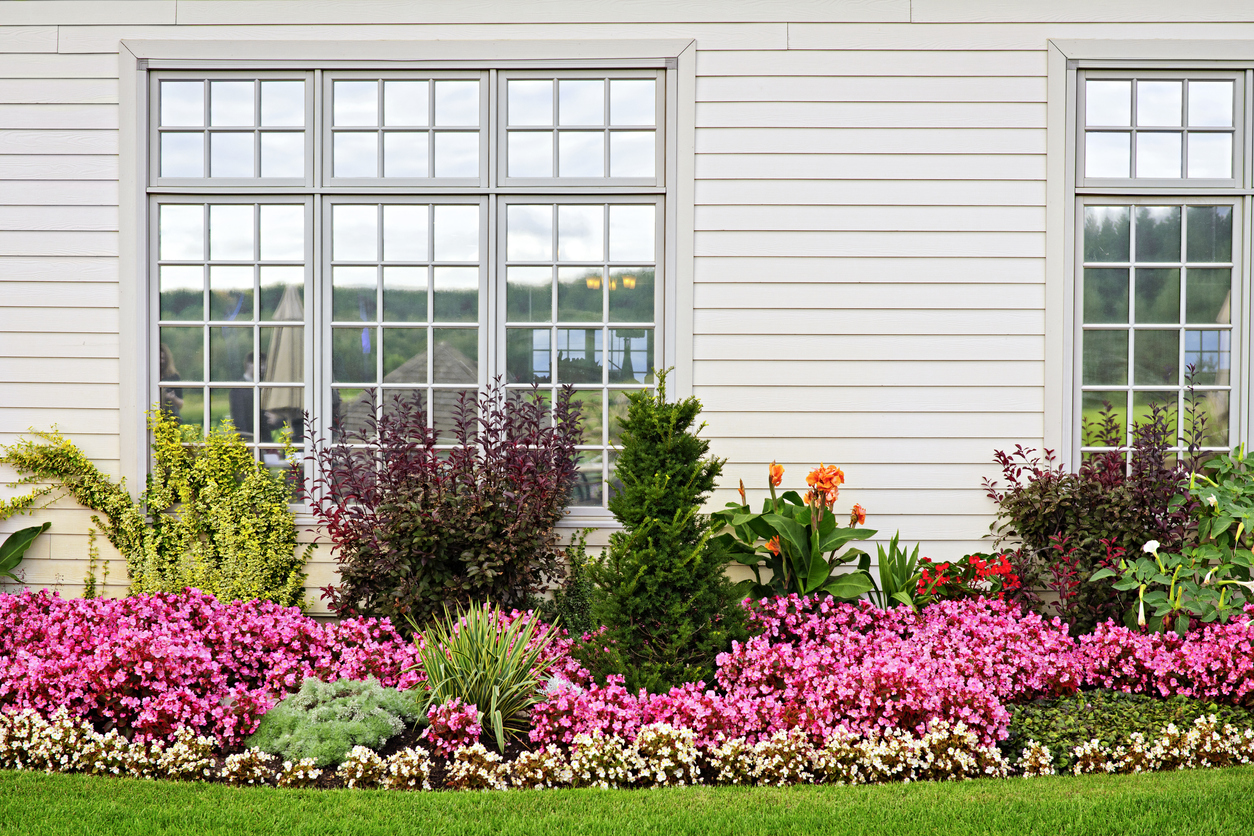 12 Expert Landscaping Ideas for the Front of the House - Bob Vila