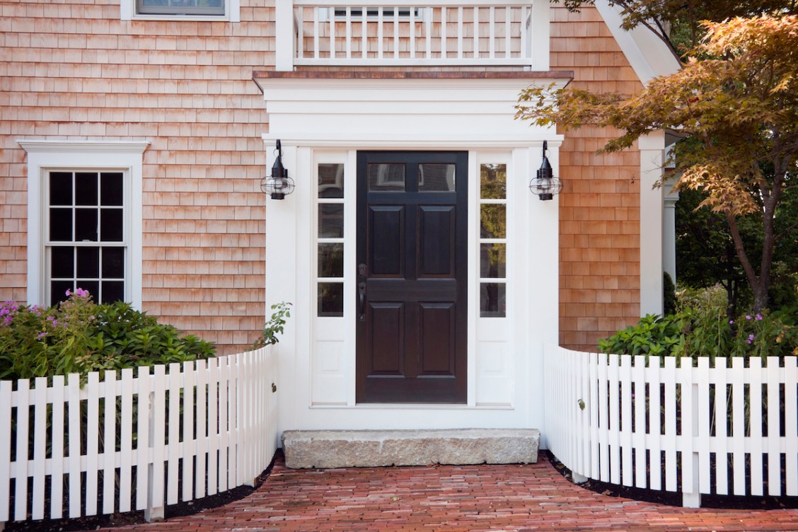 13 Picket Fence Ideas for a Charming Home Landscape - Bob Vila