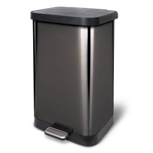 5 Trash Can Sizes Every Homeowner Should Know - Bob Vila