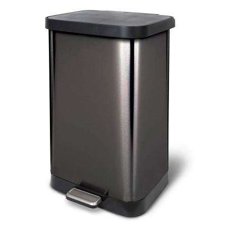 5 Trash Can Sizes Every Homeowner Should Know - Bob Vila