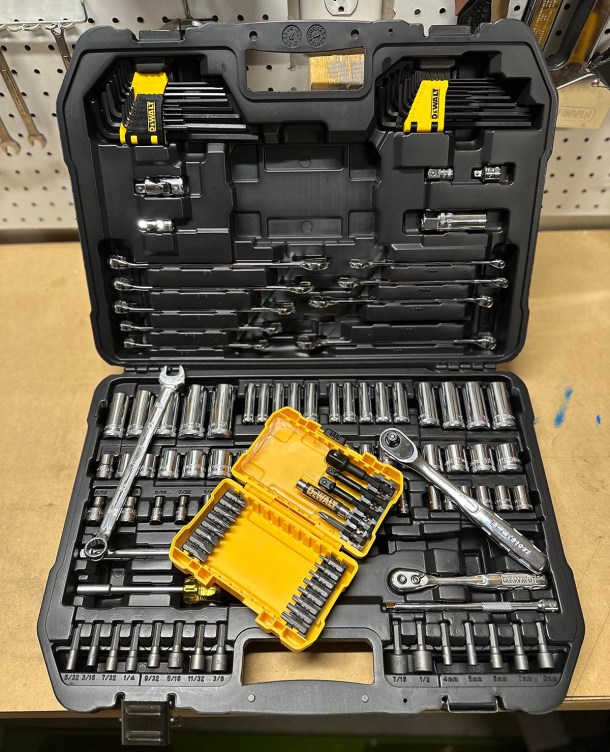 DeWalt Mechanics Tool Set Review: Tested by Bob Vila