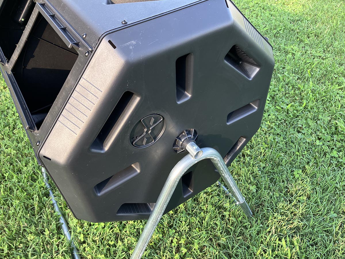 FCMP Outdoor Tumbling Composter Review: Tested by Bob Vila