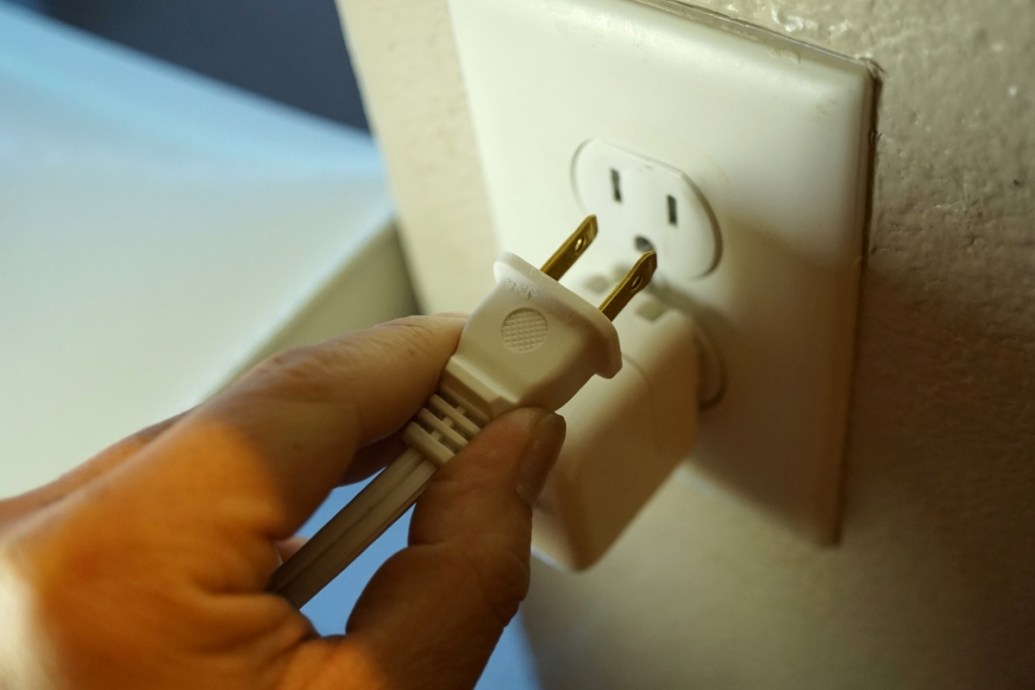 15 Things You Should Never Do When the Power Goes Out - Bob Vila