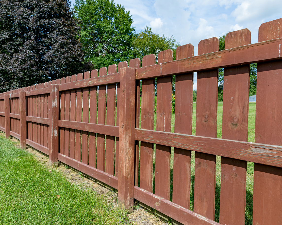 Chain-Link vs. Wood Fence Cost: 7 Considerations Before Choosing One ...