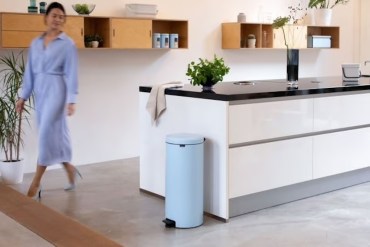 The Right Trash Can Sizes for Every Room of Your Home