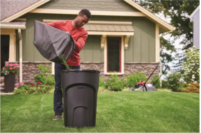 The Right Trash Can Sizes for Every Room of Your Home