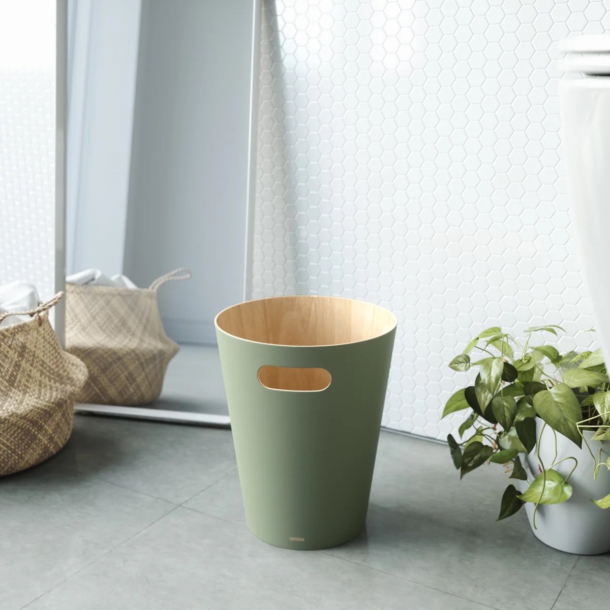 The Right Trash Can Sizes for Every Room of Your Home