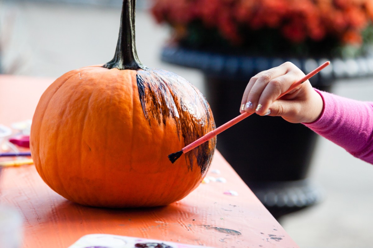 How to Pick the Best Paint for Pumpkins This Fall - Bob Vila