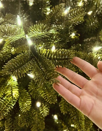 A Balsam Hill Flip Tree Review- Tested by Bob Vila