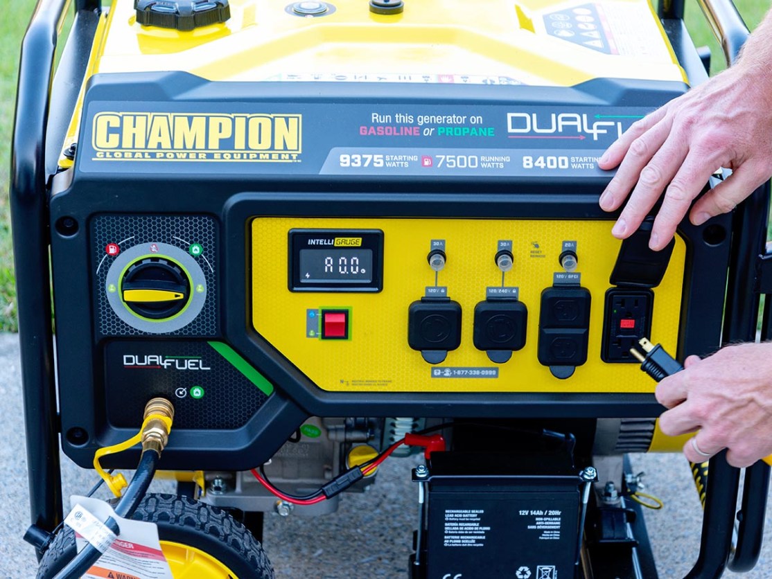 The Champion 7500-Watt Dual-Fuel Generator Blew Us Away in Our Tests