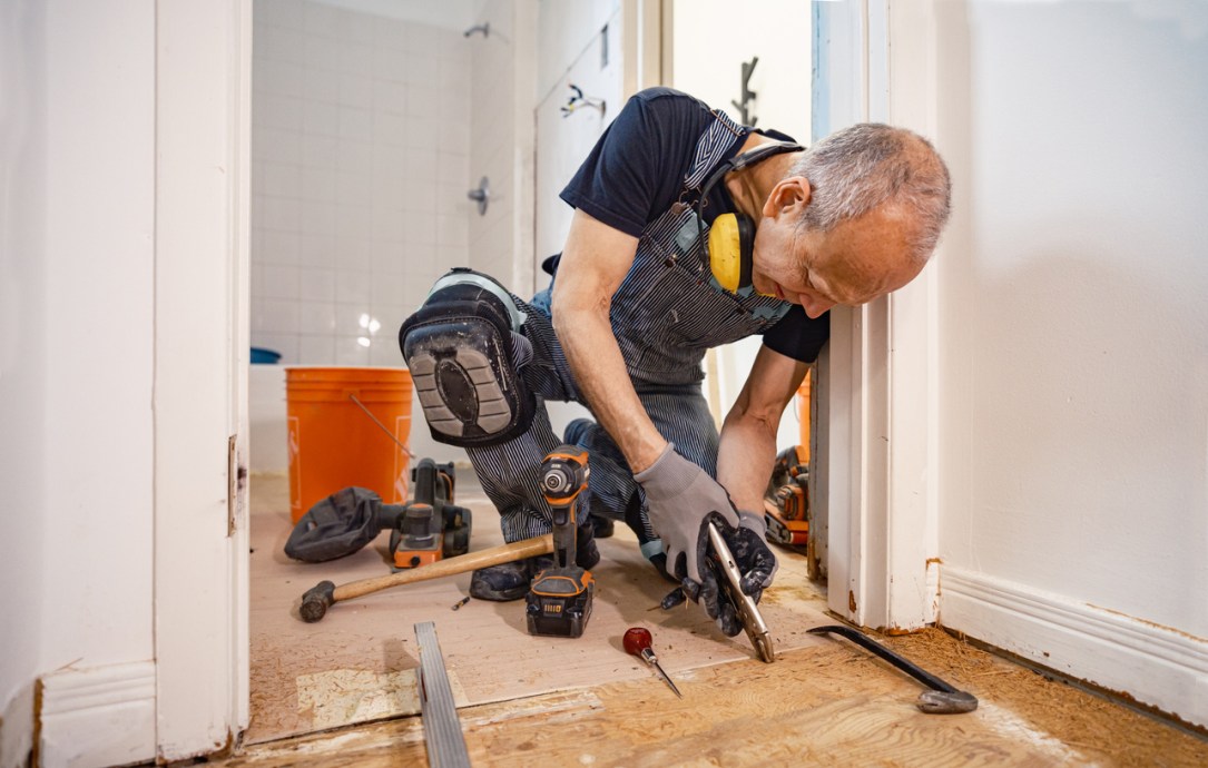 What Does a Handyman Do? 8 Types of Tasks That Can Be Tackled by a Handyman