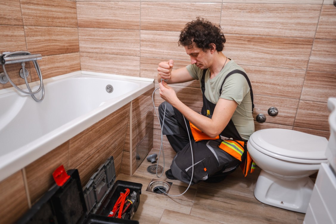 What Does a Handyman Do? 8 Types of Tasks That Can Be Tackled by a Handyman