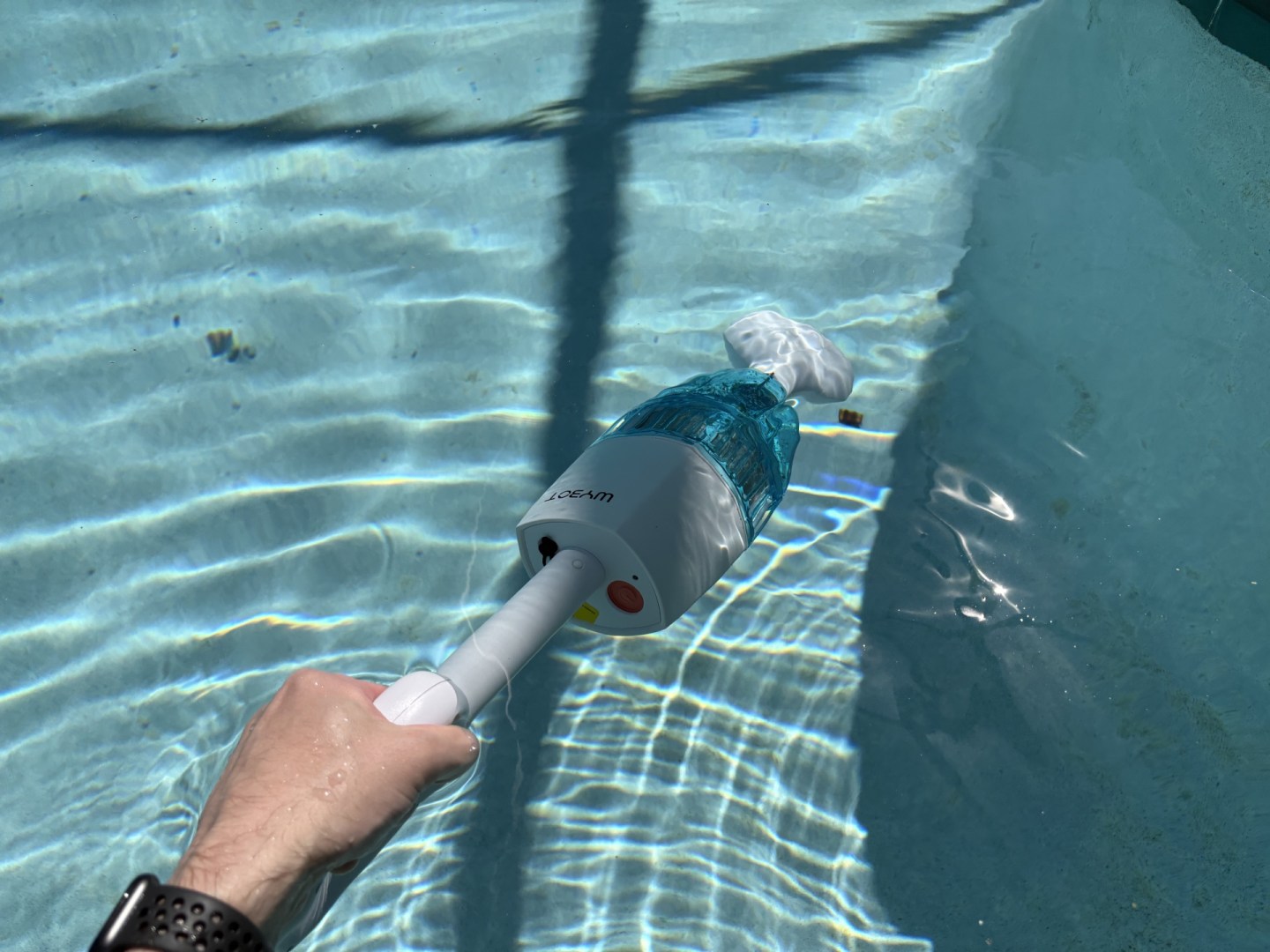 The Best Handheld Pool Vacuums - Tested by Bob Vila