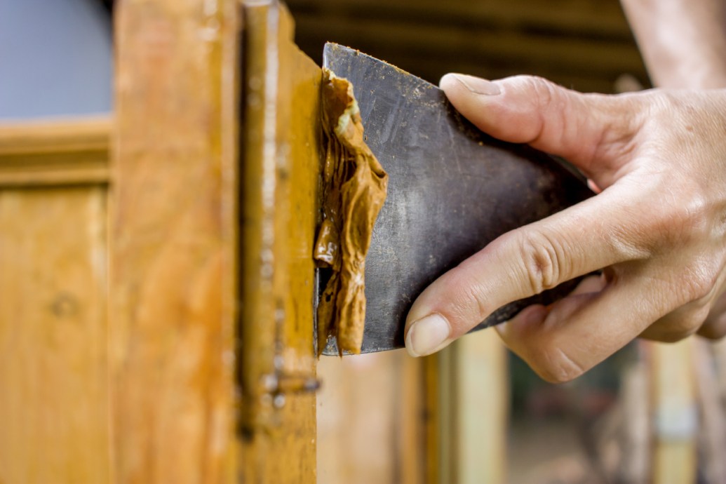 How to Remove Paint From Wood | 8 Effective Methods