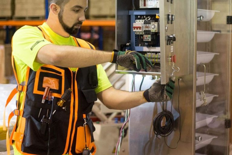 7 Best Tool Vests to Make Your Projects Even Easier