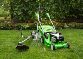How to Start a Lawn Care Business: A Step-by-Step Guide for Budding Pros