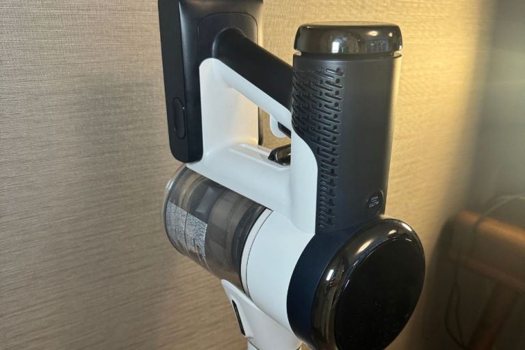 The Levoit LVAC-200 Cordless Vacuum, Tested and Reviewed