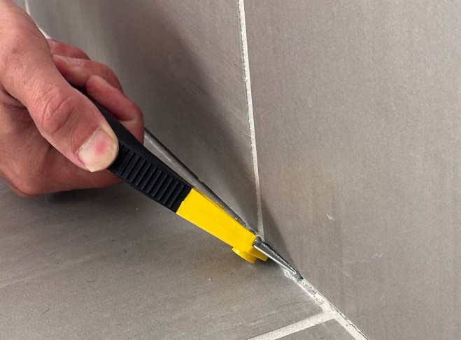 The Best Grout Removal Tools, Tested and Reviewed