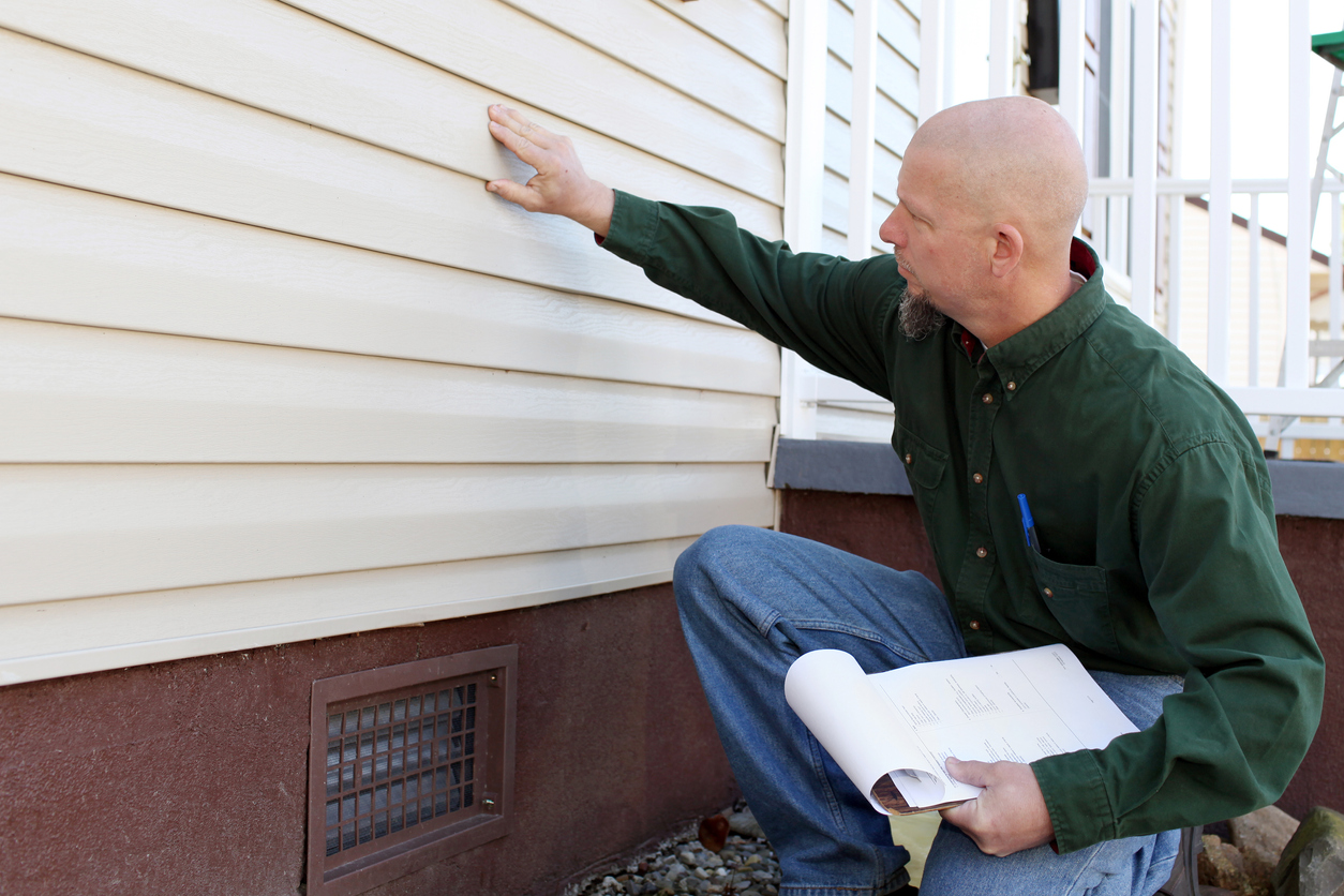 These 6 Signs Tell You It's Time to Replace Your House's Siding ASAP