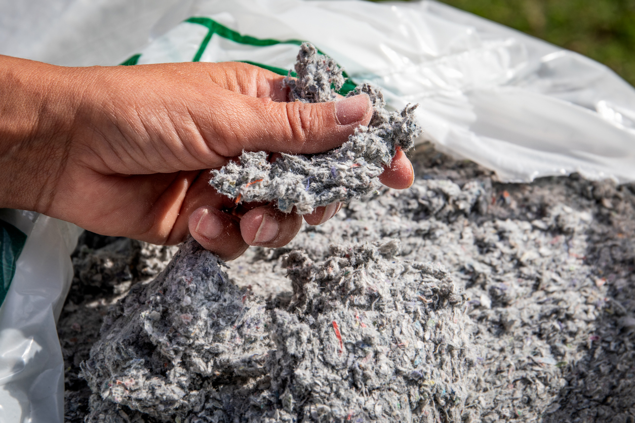 Old Drafty House Owners: The Pros and Cons of Retrofit Insulation - Bob ...