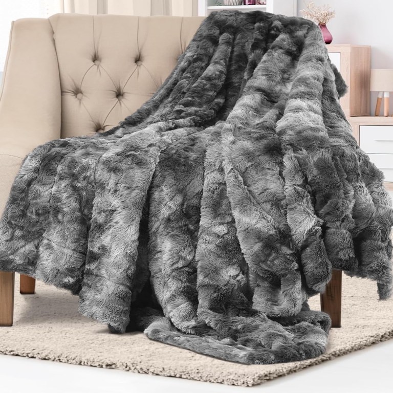 The Best Blankets of 2025 | Tested by Bob Vila