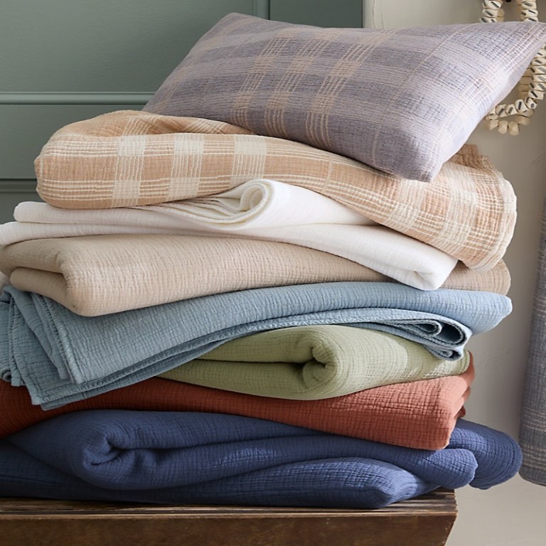 The Best Blankets of 2025 | Tested by Bob Vila