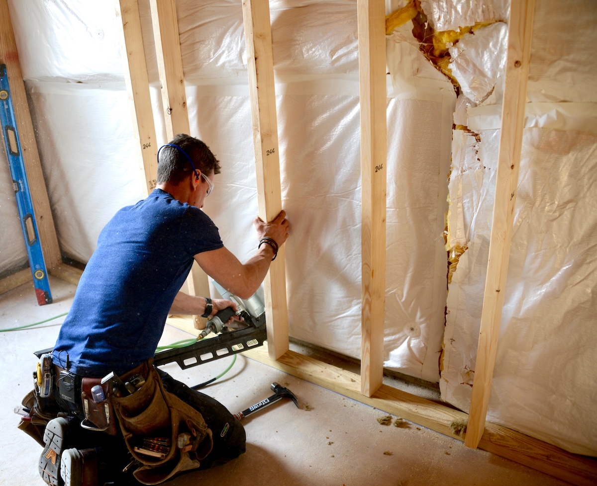 How to Frame a Wall Like a Professional Carpenter
