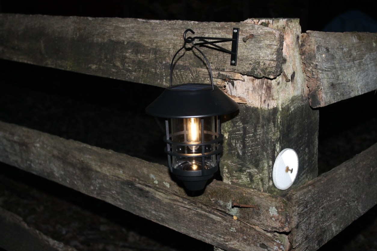 The Best Solar Fence Lights - Tested by Bob Vila