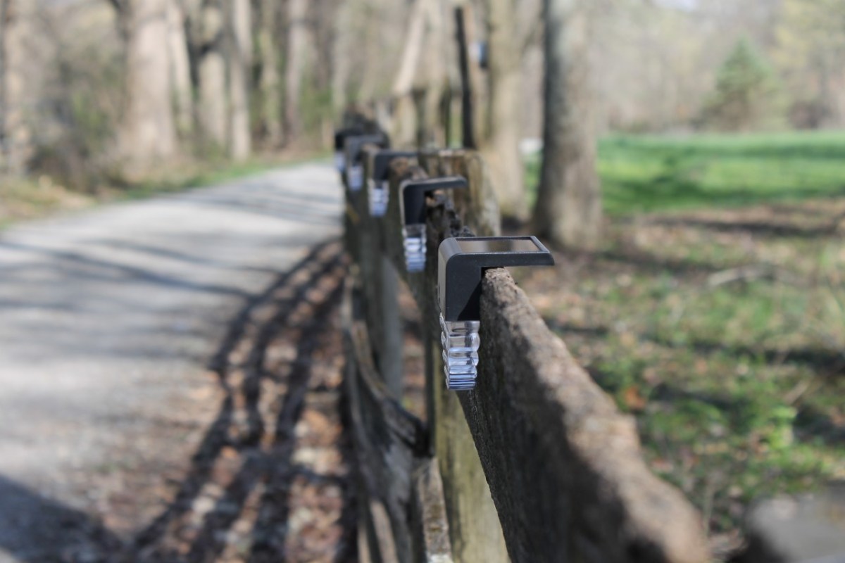 The Best Solar Fence Lights - Tested by Bob Vila
