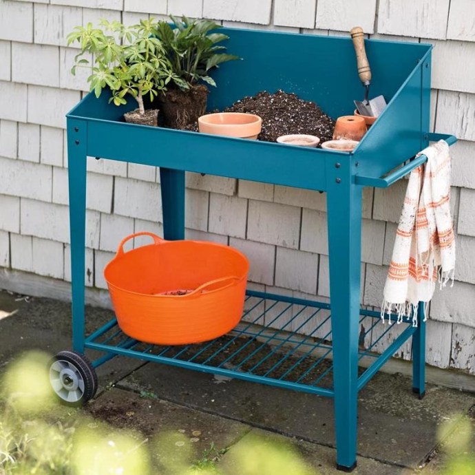 The 9 Best Potting Benches, Tested and Ranked by Experts