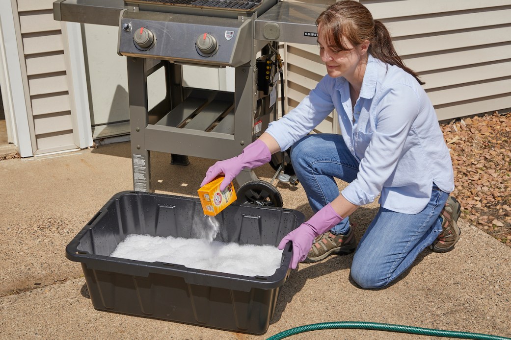 How to Clean a Gas Grill the Right Way + Step-by-Step Photos