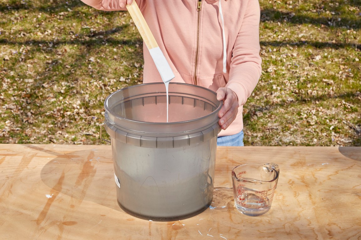 How to Thin Latex Paint Without Using Paint Thinner