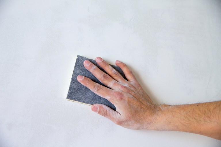 How to Clean Walls Before Painting in 6 Simple Steps