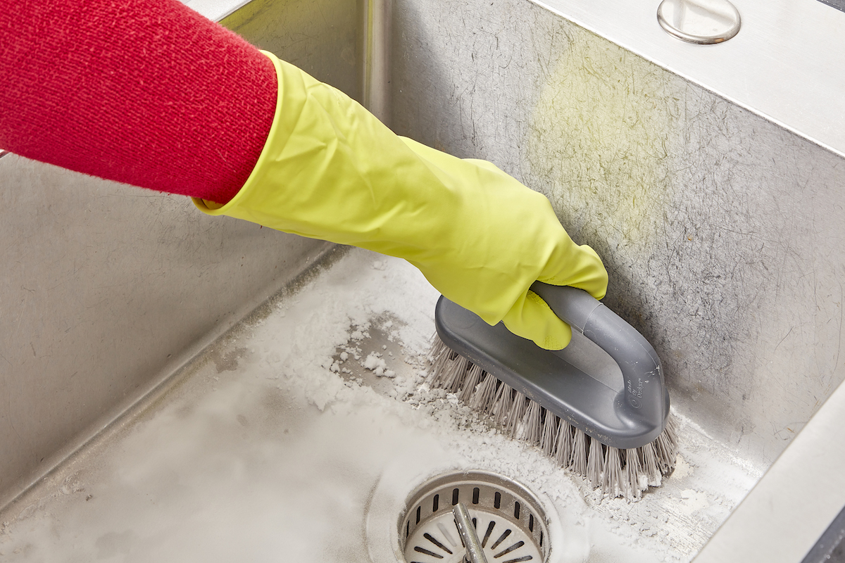 How to Clean a Stainless Steel Sink