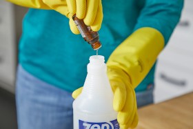 DIY Stainless Steel Cleaner Recipe + Cleaning Tips