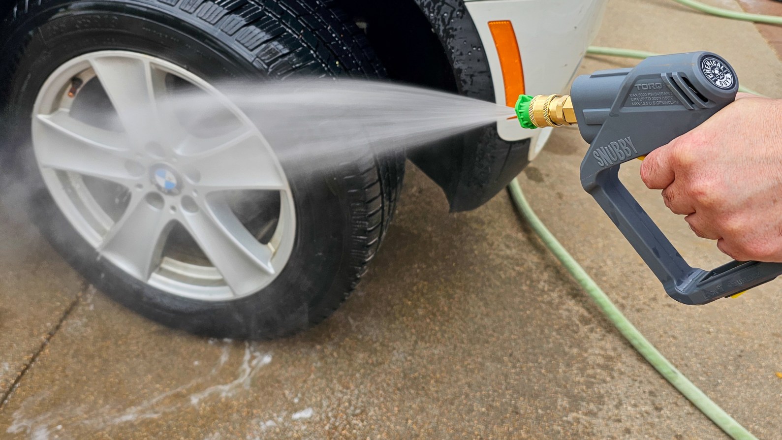 This Pressure Washer Gun Offers Added Control for a Better Clean