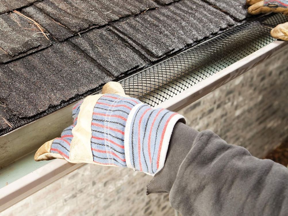 We Researched The Best Gutter Guards for Metal Roofs, See Our Favorite